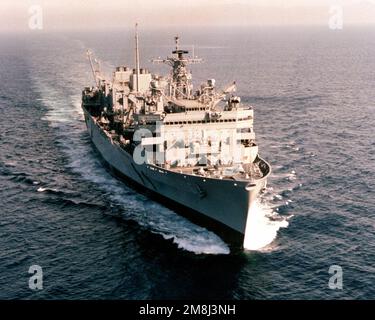 Starboard bow view of the fast combat support ship USS SUPPLY (AOE-6 ...