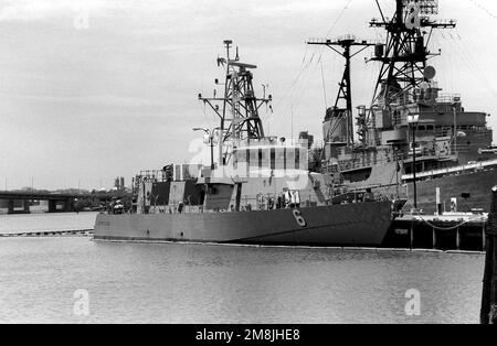 A starboard bow view of the coastal patrol ship USS TEMPEST (PC-2 ...