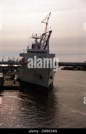 Military Sealift Command’s oceanographic survey ship USNS Maury (T-AGS ...