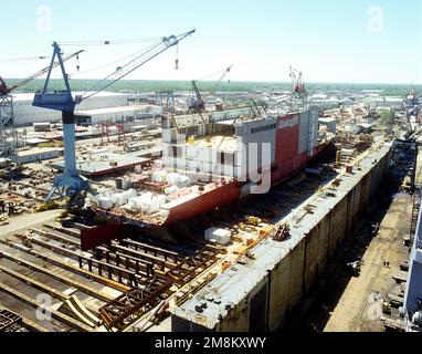 Starboard quarter view of the Bob Hope class Military Sealift Command ...