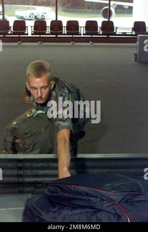 Members of the 437th Aerial Port Squadron, McGuire Air Force Base, N.J ...