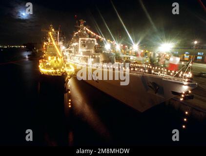 Chinese destroyers HARBIN (DDG 112), ZHUHAI (DDG 166), and supply ship ...