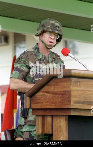 MAJ. GEN. Lawson W. Magruder III discusses the USARSO mission with MAJ ...