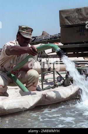 Marines with Utilities Platoon, Marine Wing Support Squadron 473, 4th ...