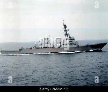 A starboard beam view of the guided missile destroyer USS ROBISON (DDG ...