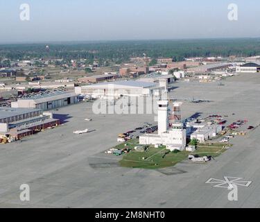 A Marine Corps Air Station Cherry Point crew chief from Marine Aerial ...