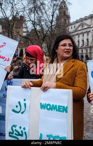 Women of Afghan protest against the treatment of women whilst under the ...