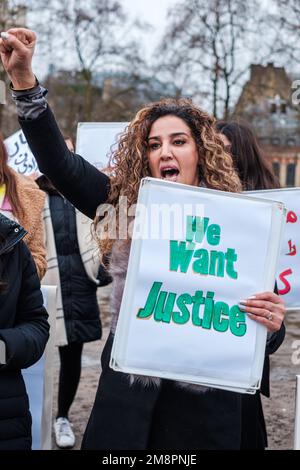 Women of Afghan protest against the treatment of women whilst under the ...