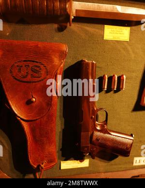 US Army Pistol Colt M1911 A1 Government Model In the early 1920s, the ...