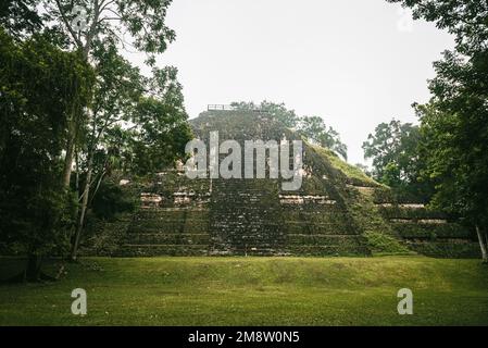 Mayan civilization architecture in Lost World (Mundo Perdido ...