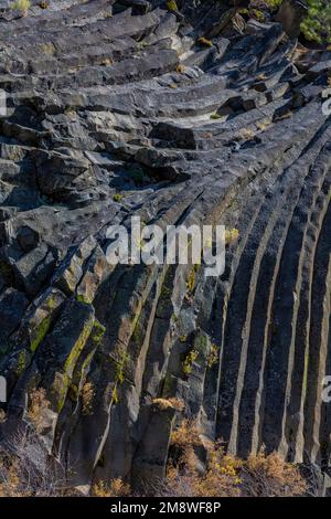 Basaltic columns created by cooling lava in Devils Postpile National ...