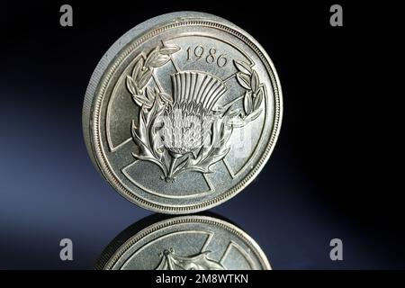 1986 £2 coin to commemorate the Commonwealth Games in Scotland Stock ...