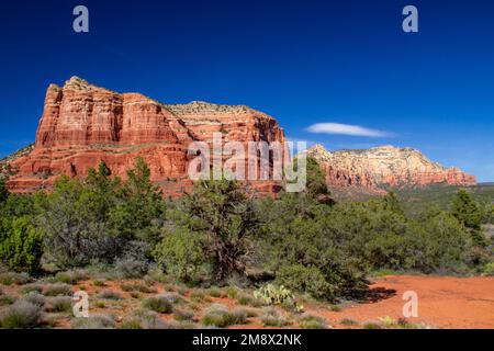 Red Rock Ranger District Area viewpoint. Sedona area of Arizona, USA ...