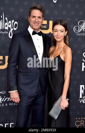 Steven Levitan, left, and Kristina Levitan arrive at the 28th annual ...