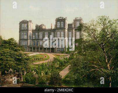 Hardwick Hall built by Robert Smythson for Bess of Hardwick ...