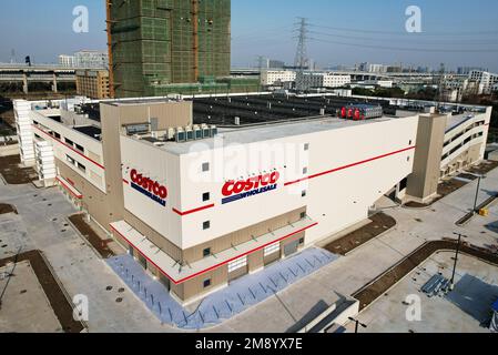 HANGZHOU, CHINA - JANUARY 16, 2023 - An aerial view of Zhejiang's first ...