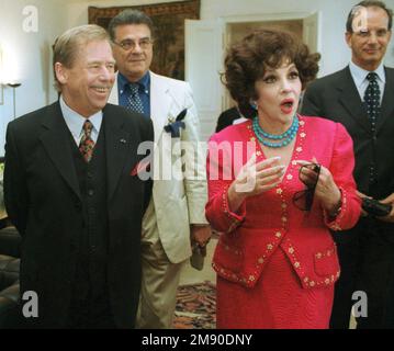 The Italian actress Gina Lollobrigida (right) chats with her American ...