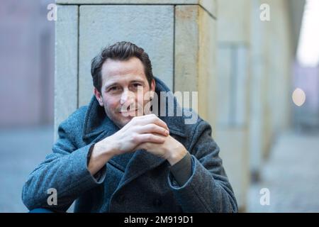 PRODUCTION - 16 January 2023, Hessen, Frankfurt/Main: Actor David Rott ...