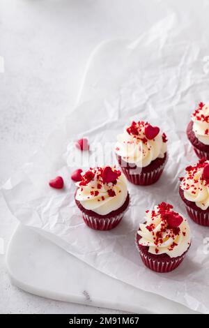 Red velvet cupcakes on a marble board Stock Photo - Alamy