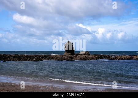 Closer the Thurlestone Rock, Devon, UK Stock Photo - Alamy