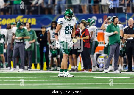 Tulane Green Wave tight end Justyn Reid (88) gain some yards after the ...