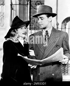 THE GLASS KEY 1942 Paramount Pictures film with from left Brian Donlevy ...