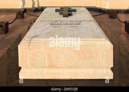 The grave of Patriarch Volodymyr Romaniuk (1925-1995) outside the Saint ...