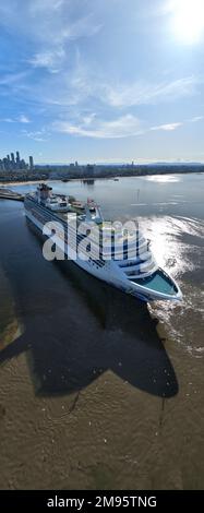 The Coral Princess cruise ship arriving in Melbourne Stock Photo - Alamy