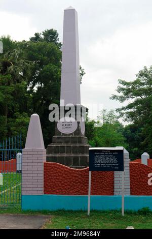 Memorial obelisk to the Battle of Plassey (23 June 1757), West Bengal ...