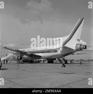 The Lockheed L-1011 TriStar, an aircraft used by Pacific Southwest ...