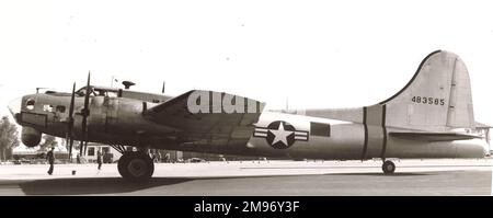 Boeing b 17g flying fortress Stock Photo - Alamy