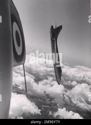 The third of the initial Hawker P1067 Hunter 1 production batch, WT557 ...