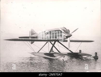 Macchi M67 Schneider Trophy racing seaplane at Calshot in September ...