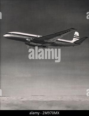 The first production de Havilland DH106 Comet 2, G-AMXA, of BOAC ...