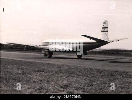 de Havilland DH106 Comet 1 jet airliner plane in RAF Museum Cosford. G ...