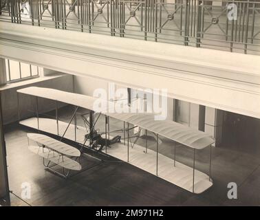 The original 1903 Wright Flyer on display in the Science Museum, London ...