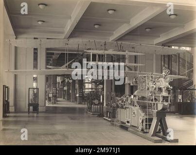 The original 1903 Wright Flyer on display in the Science Museum, London ...