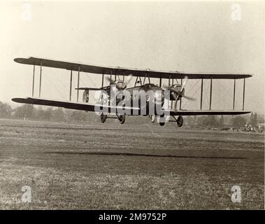 Vickers Vimy Commercial, G-EASI, City of London, of Instone Air Line, at Croydon Stock Photo - Alamy