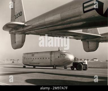Fairchild XC-120 Pack Plane, 48-330 Stock Photo - Alamy