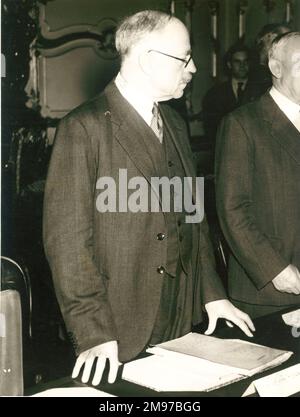 Sir Henry Thomas Tizard Stock Photo - Alamy