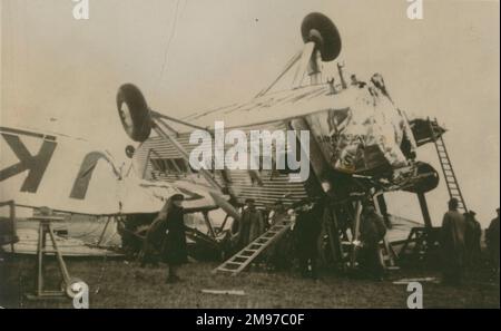 Short L17 Syrinx, G-ACJK, of Imperial Airways Stock Photo - Alamy