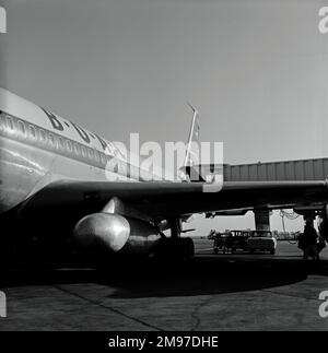 The first Boeing 707 for BOAC Stock Photo - Alamy