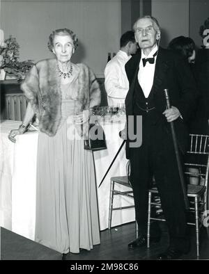 Brigadier General Sir Osborne and Lady Mance after handing over his ...