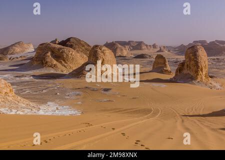 Rock formations of El Aqabat (Agabat) valley in the White Desert, Egypt ...