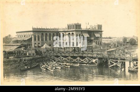 Historical buildings in Basra Iraq Stock Photo - Alamy