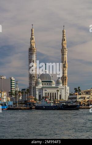Port Fuad mosque. Port Said, Egypt Stock Photo - Alamy