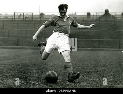 James William (Jimmy) Dickinson (1925-1982), Portsmouth FC and England ...