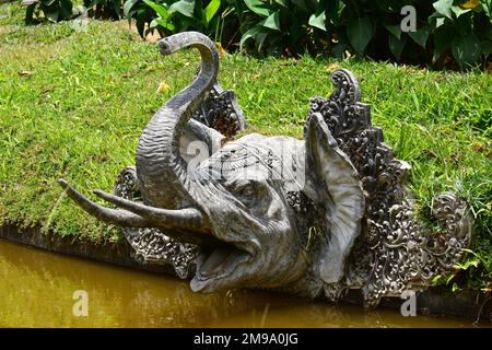 elephant head statue, Statue of Kumbakarna Laga, Bali Botanic Garden ...