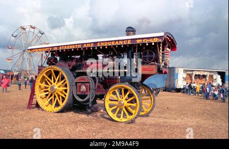 Fowler showmans Road Locomotive, regn. FX6661, number 15657 The Iron ...