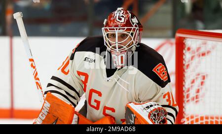 Bowling Green goaltender Christian Stoever (30) makes a save on ...